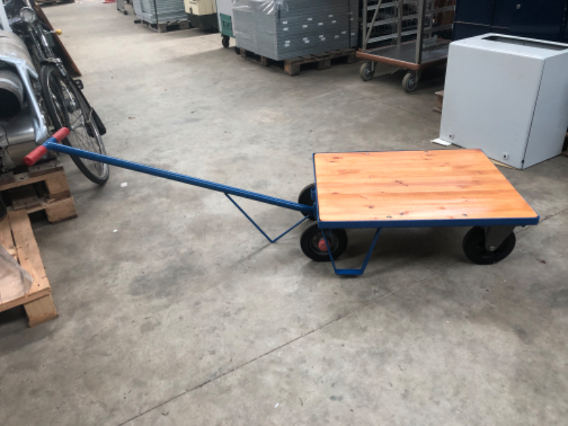 Plateauwagen | HB Veilen B.V.