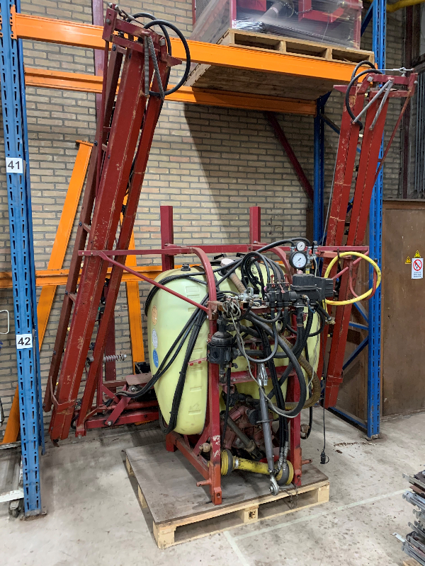 Spuitmachine | HB Veilen B.V.