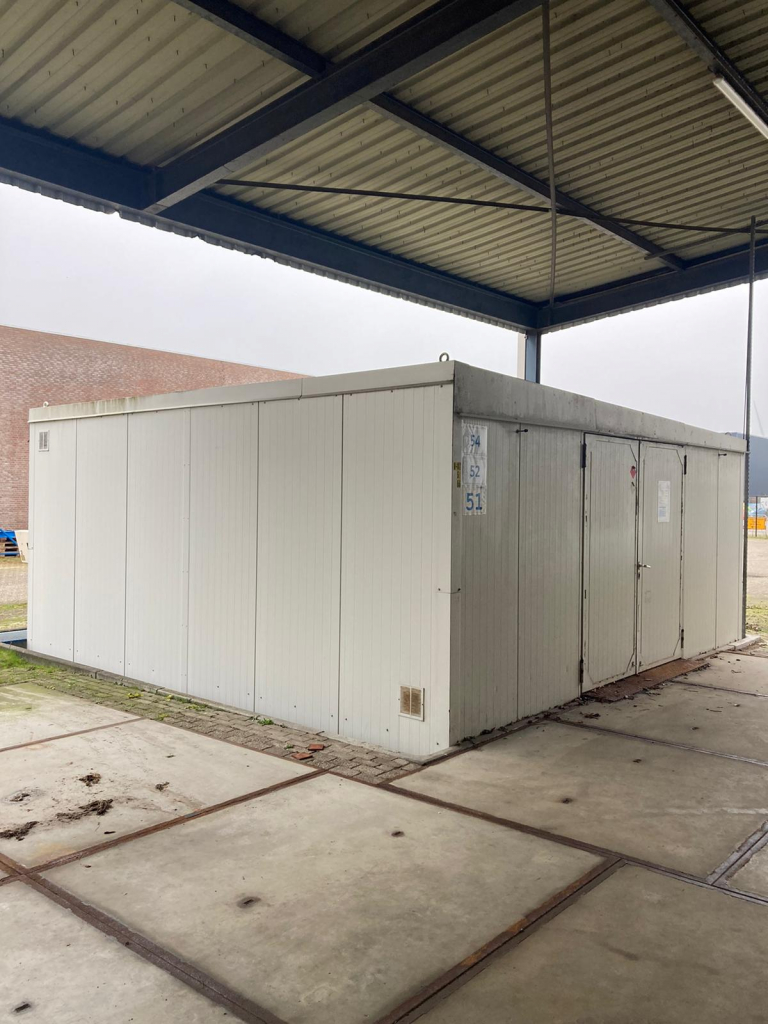 Bestrijdingsmiddelen container | HB Veilen B.V.