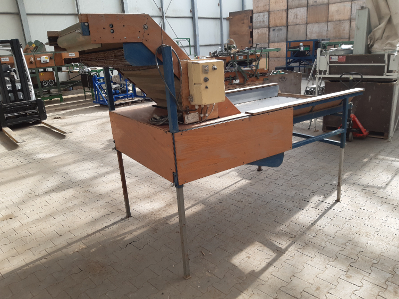 Elevator met bunker | HB Veilen B.V.