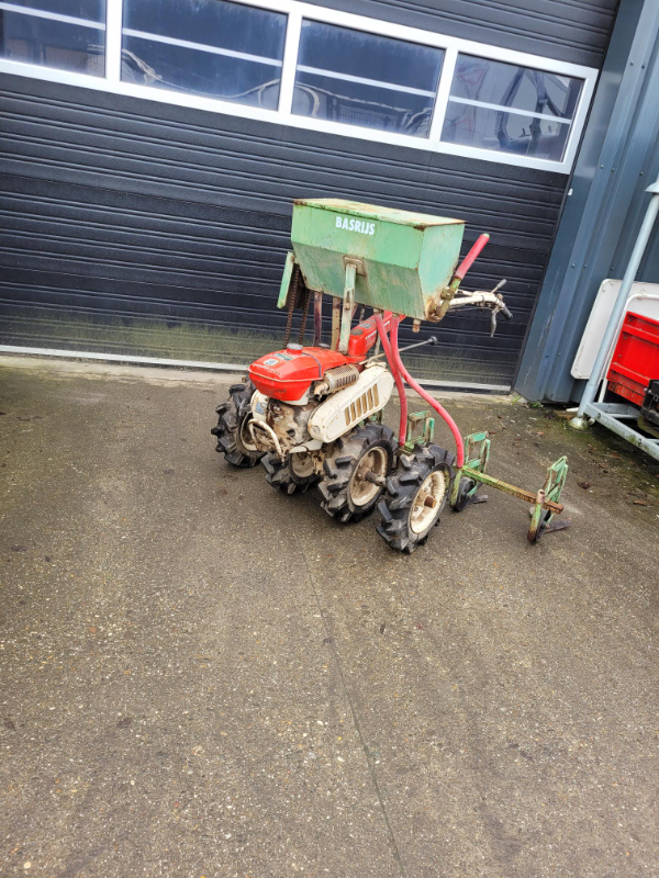 Schoffelmachine | HB Veilen B.V.