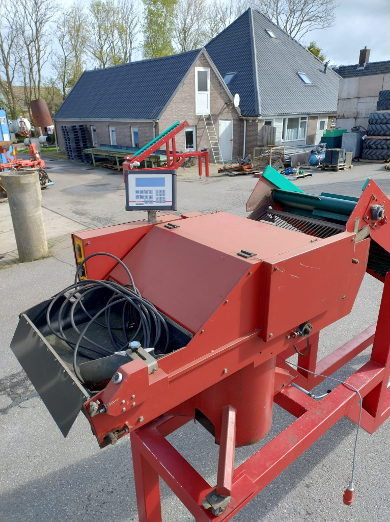 Telmachine met elevator | HB Veilen B.V.