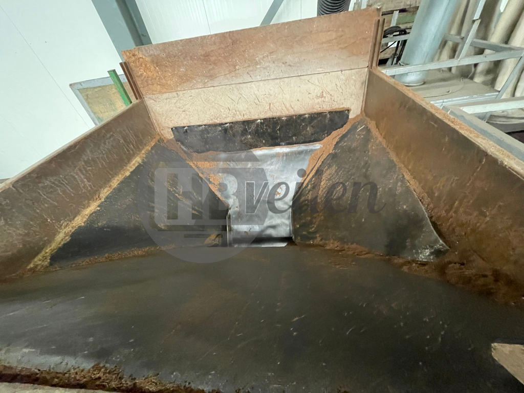 Leesband met elevator en bunker | HB Veilen B.V.