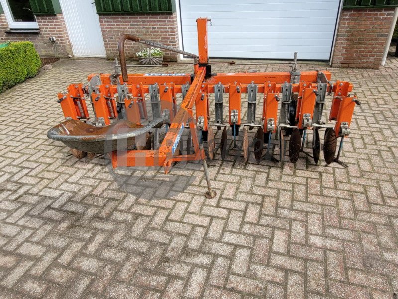 Schoffelmachine | HB Veilen B.V.