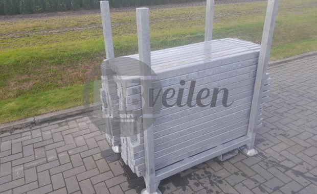 Stapelrekken met buizen | HB Veilen B.V.